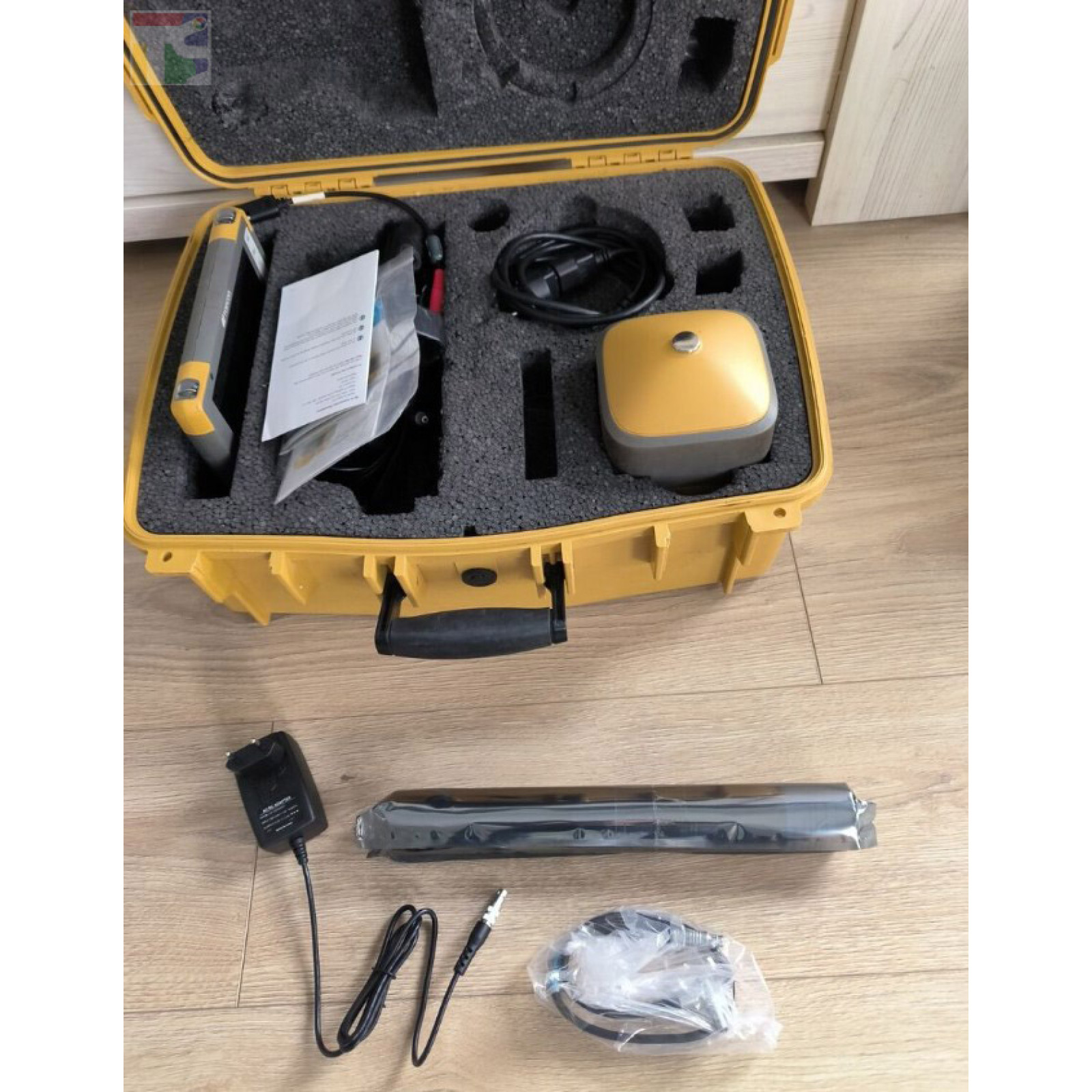 Gps Geodetik Topcon HIPER HR GNSS Base dan Rover