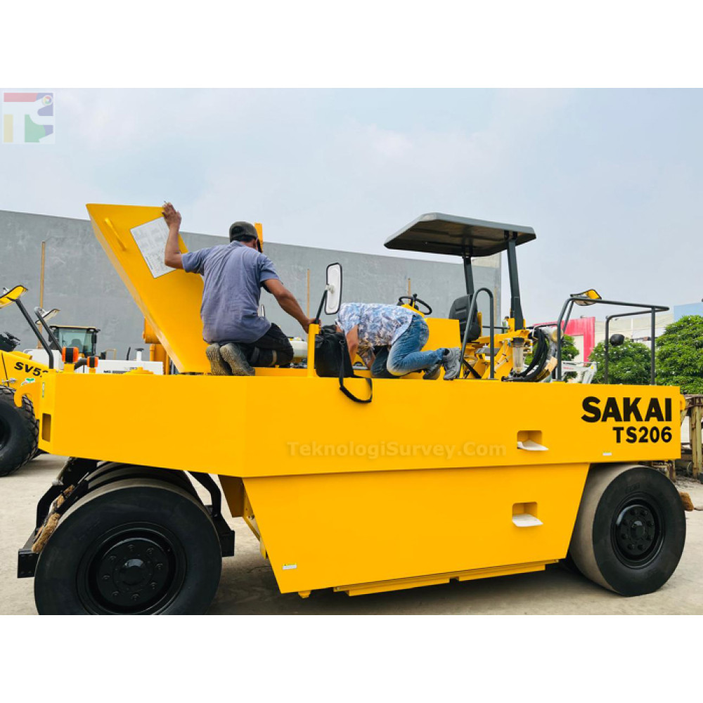 TIRE ROLLER SAKAI TS206