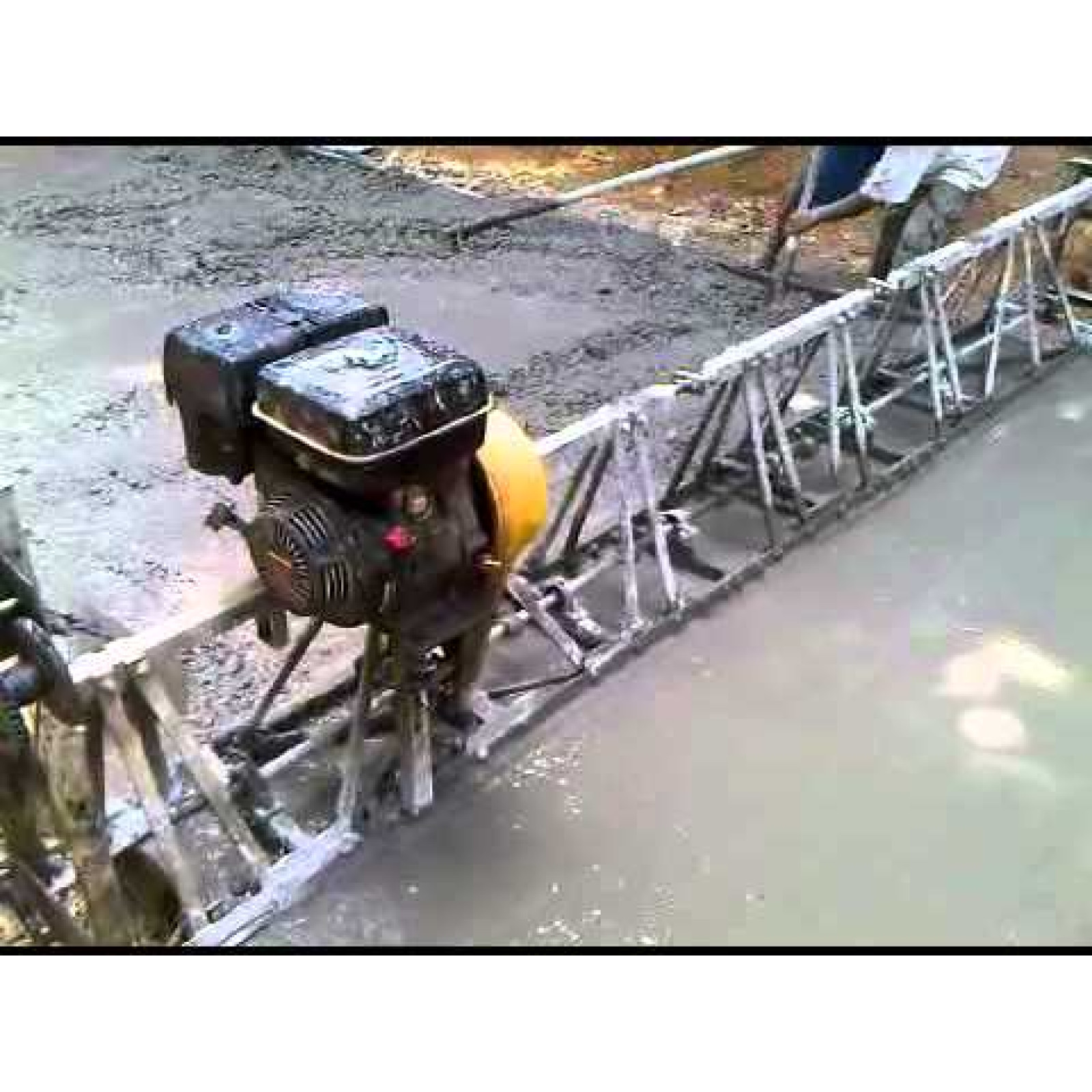 Jual Vibratory Truss Screed Wacker Neuson HP 50A